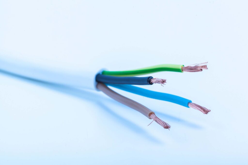 Statik Elektrik Nedenleri ve Önleme Yöntemleri - Entek Otomasyon